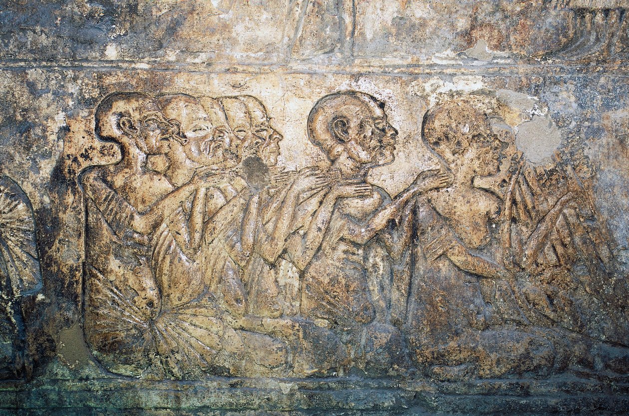 Convidados estrangeiros oferecendo presentes à rainha Nefertiti, baixo ...