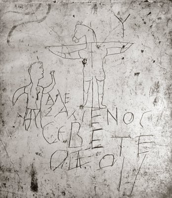 Grafito blasfemo de uma Crucificação (pedra) | Roman